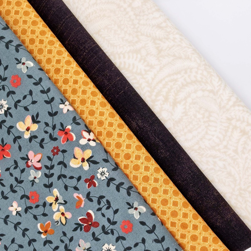 Acorn Tumble Quilt Kit